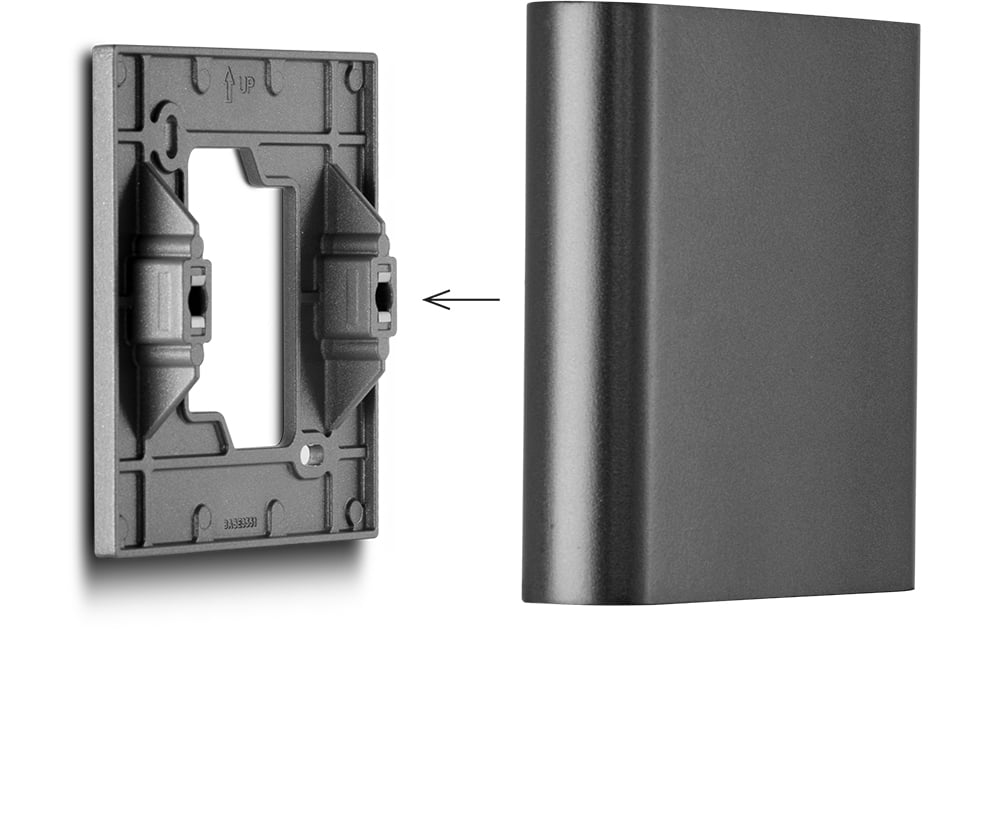 Pocket, outdoor wall mounted luminaire